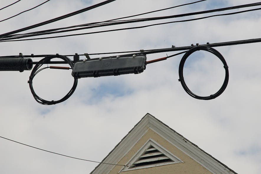 Benefits of Aerial Splicing | Lightwave