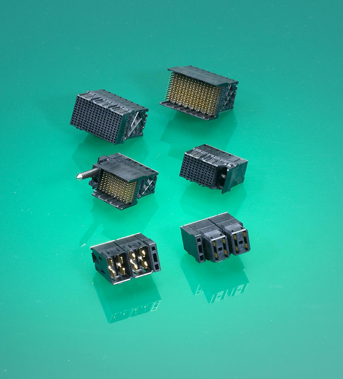 Molex extends Impact backplane connector system with two new ...